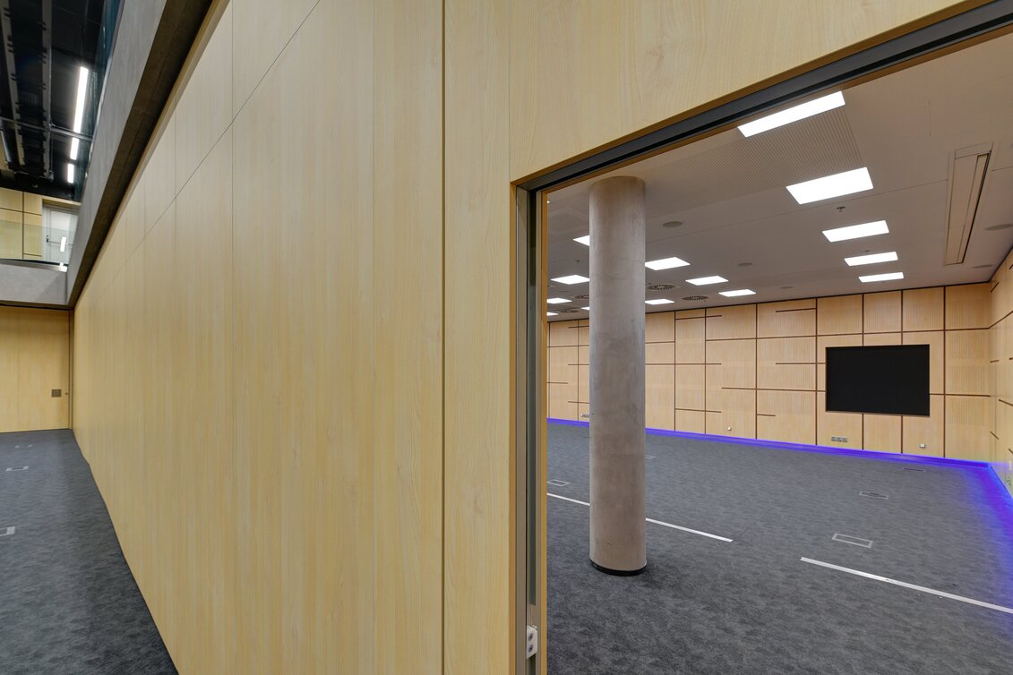 Kompaktní desky Fundermax pro interiéry | JAF HOLZ