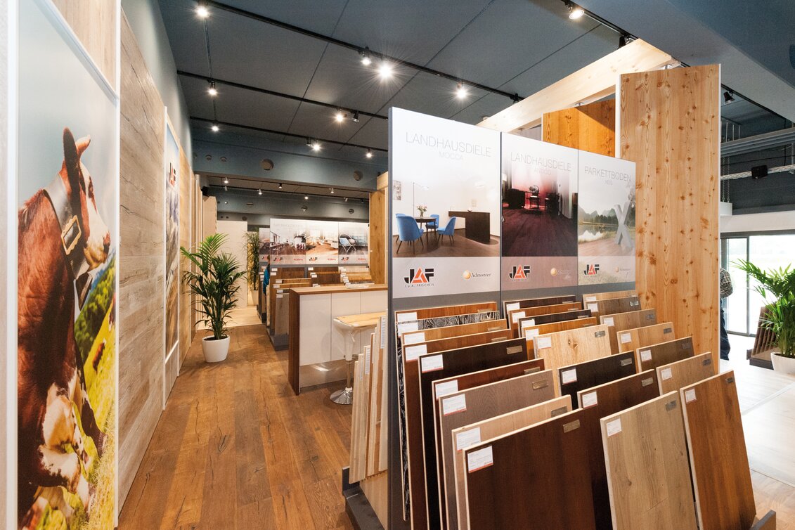 Schauraum Salzburg: Holz erleben │ J. u. A. Frischeis