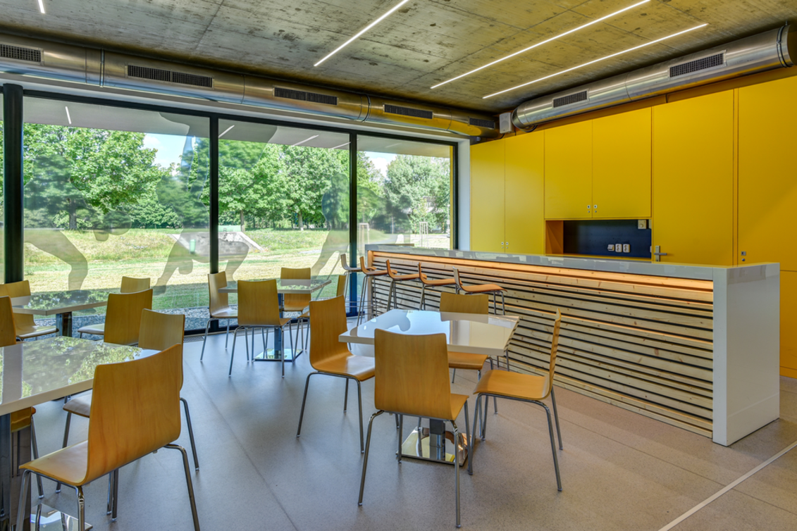 Proiecte de Referință | Holver